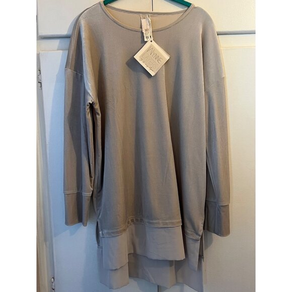 MarlaWynne | Tops | Nwt Marla Wynne Layers Velvet Tunic Top Champagne ...